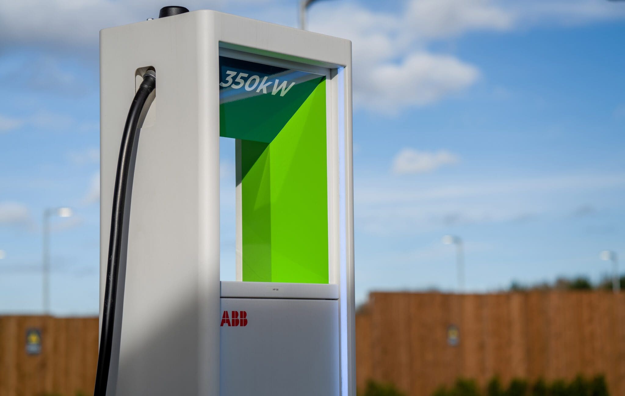 GRIDSERVE unveils new High Power Electric Super Hub at Moto Severn View | GRIDSERVE