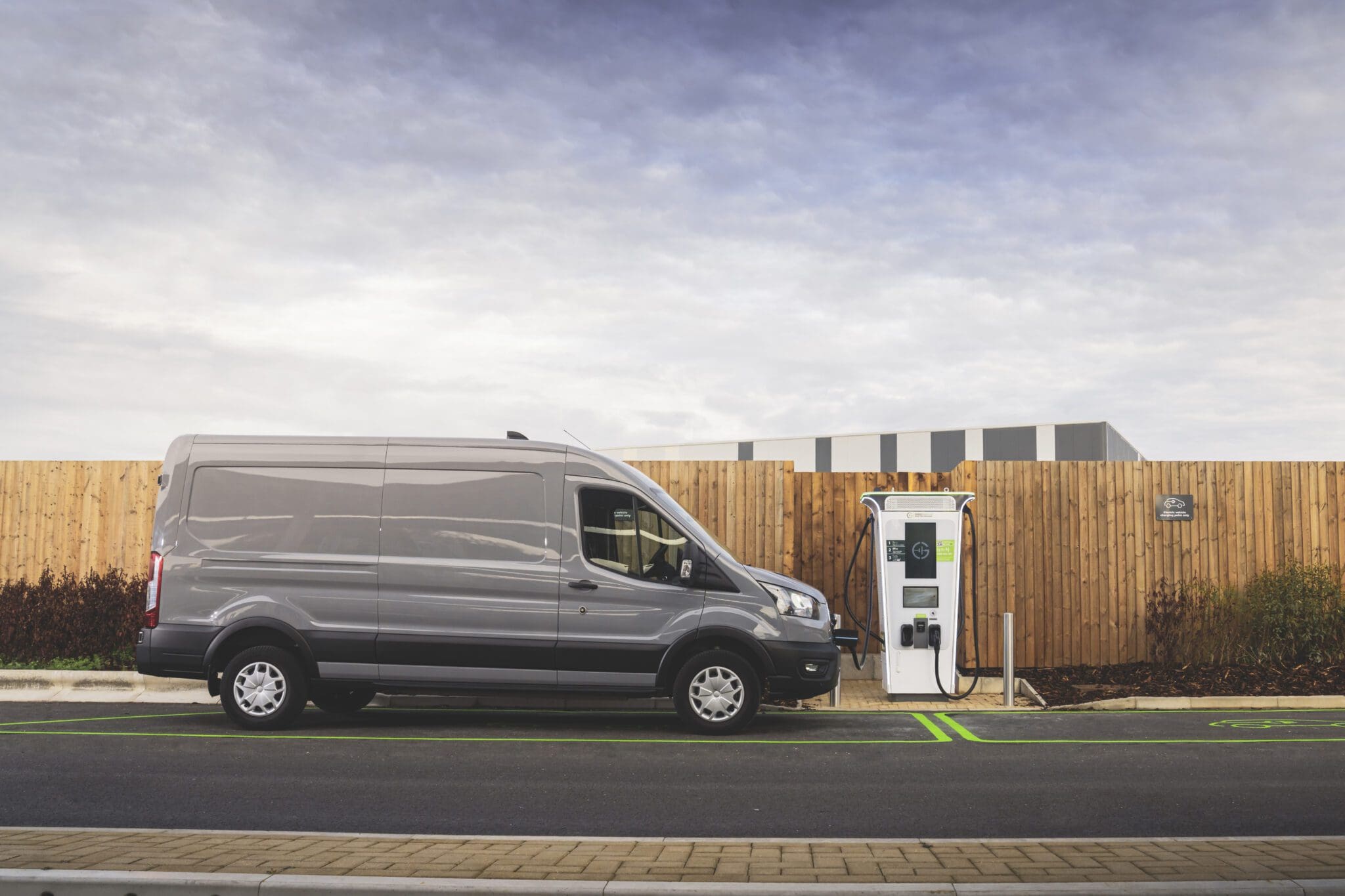 GRIDSERVE | EV vans could save UK cities 1m tonnes of CO2 a year