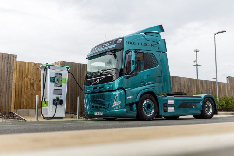 The rise of electric heavy goods vehicles in the UK: What businesses ...