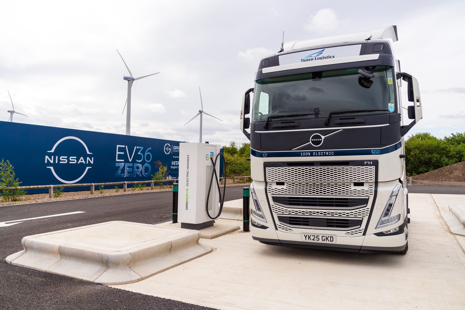 The rise of electric heavy goods vehicles in the UK: What businesses ...